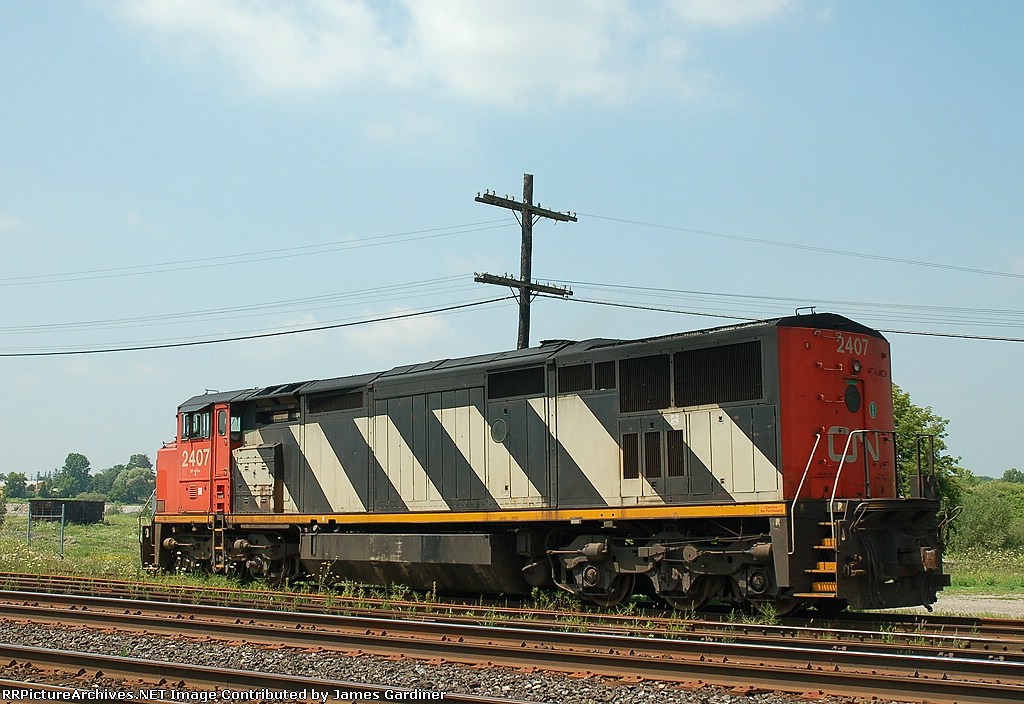 CN 2407
